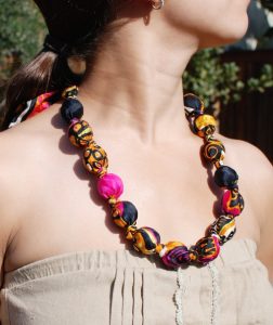 10 DIY Fabric Covered Bead Necklace ideas - Hello Lidy