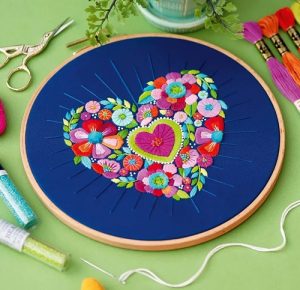 10 Valentine's Day Embroidery Free Patterns - Hello Lidy