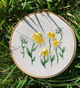 8 Daisy Embroidery Free Patterns - Hello Lidy
