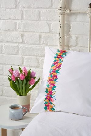 9 Embroidery Pillow Free Patterns - Hello Lidy