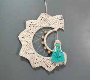 8 Macrame Moon Wall Hanging Free Patterns - Hello Lidy