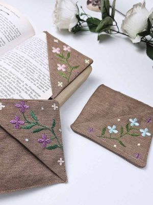 10 Bookmark Embroidery Free Patterns - Hello Lidy