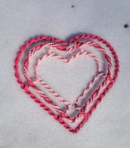 9 Macrame Heart Shaped Wall Hanging Free Patterns - Hello Lidy