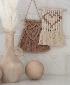 9 Macrame Heart Shaped Wall Hanging Free Patterns - Hello Lidy
