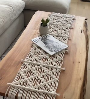 7 Macrame Table Runner Free Patterns - Hello Lidy