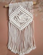 8 Macrame Bird Wall Hanging Free Patterns - Hello Lidy