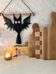 7 Macrame Bat Wall Hanging Free Patterns - Hello Lidy