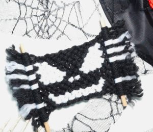 7 Macrame Halloween Coasters Free Patterns - Hello Lidy