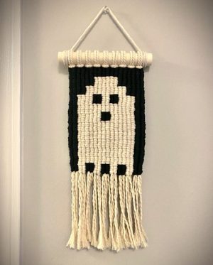 9 Macrame Halloween Wall Hanging Free Patterns - Hello Lidy