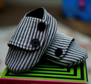 6 Baby Shoes Free Sewing Patterns - Hello Lidy