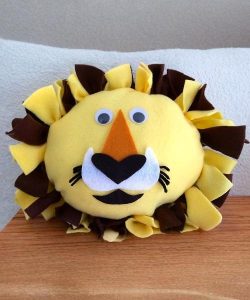 12 Animal Pillow Free Sewing Patterns - Hello Lidy